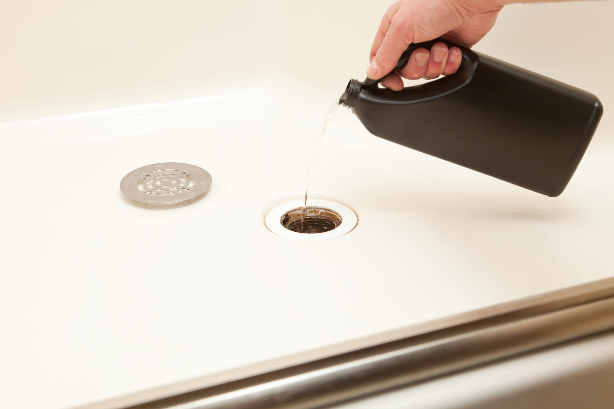 What Really Happens When You Pour A Chemical Drain Cleaner Down A Drain What Really Happens When You Pour A Chemical Drain Cleaner Down A Drain